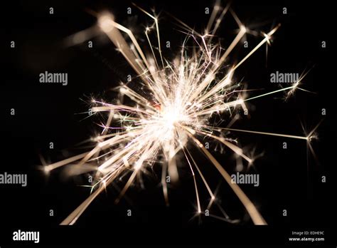 Spettacolo Di Fuochi D Artificio Cinesi Immagini E Fotografie Stock Ad
