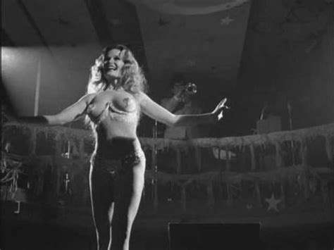 Valerie Perrine Tits Telegraph