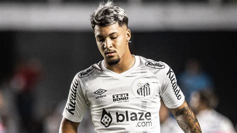 Santos é rebaixado para a Série B e gera chuva de memes veja
