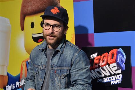 Charlie Day Brad Garrett More Join Pete Davidson In Bupkis Upi