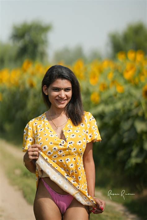 Resmi R Nair On Twitter Watch Me Nude With Sunflowers Https Crearn