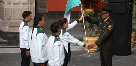 ABANDERAN A DELEGACIÓN MEXICANA RUMBO A PARIS 2024 Play Sports