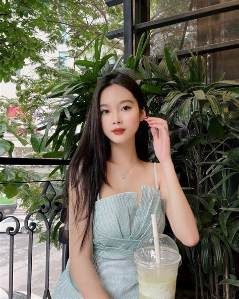 Hot girl Trần Hà Linh là ai Thực hư Clip Hoa Khôi Ngoại Thương là như