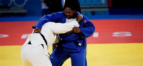 Beatriz Souza vence final do judô e conquista primeiro ouro do Brasil