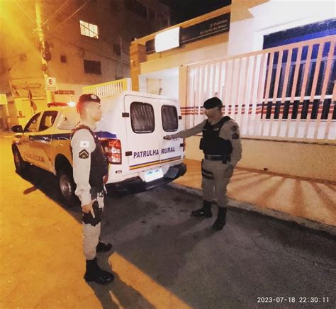 Homem mandado de prisão em aberto por estupro é preso pela PM