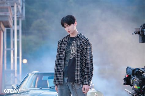 Team Official On Twitter Team Under The Skin Mv Behind Photo