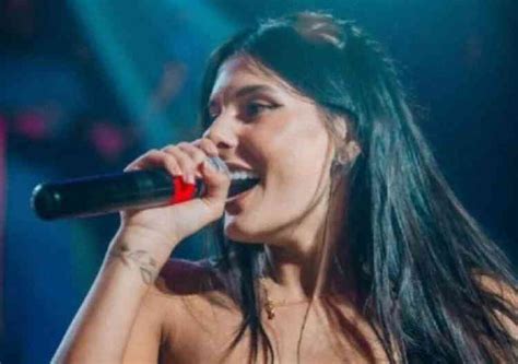 Ana Castela Exibe Corpa O Sarado De Fio Dental E Explicita Beleza Natural