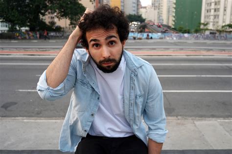 Murilo Couto apresenta o show Um Stand Up Qualquer neste sábado em Mauá