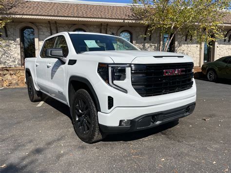 Used 2023 GMC Sierra 1500 ELEVATION X31 OFF ROAD PKG CREW CAB 4X4 For