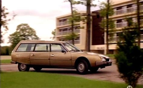 IMCDb org 1980 Citroën CX Break Série 1 in Pour la peau d un flic 1981