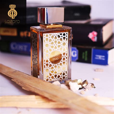 Oud Lazaro Fragancia Una Fragancia Para Hombres Y Mujeres 2019