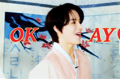 Pin On Jungwoo Gifs
