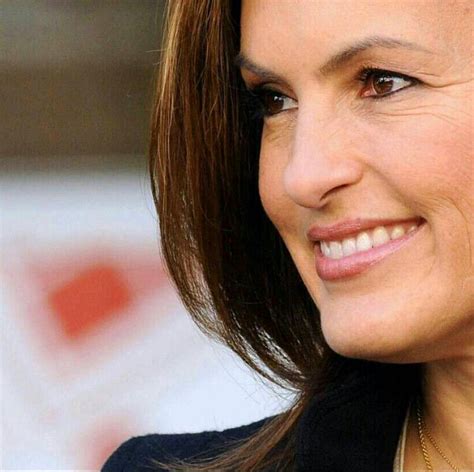 Mariska Hargitay Olivia Benson Elite Squad Law And Order Svu Jayne