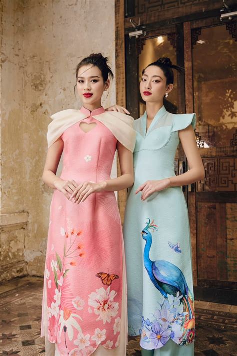Đỗ Hà bị fans vạch trần mải mê bấm điện thoại không xem đàn chị Lương