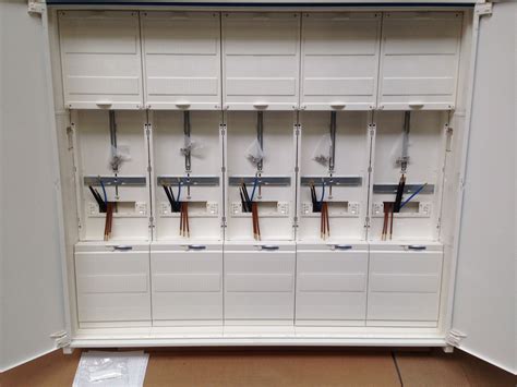 Elektromaterial günstig kaufen Online Shop Hager Zählerschrank 5x 3