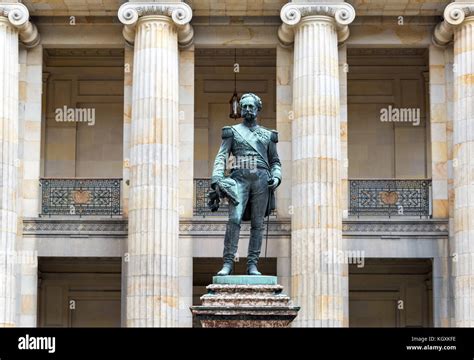 Estatua De Tom S Mosquera En El Congreso De Colombia En Bogot