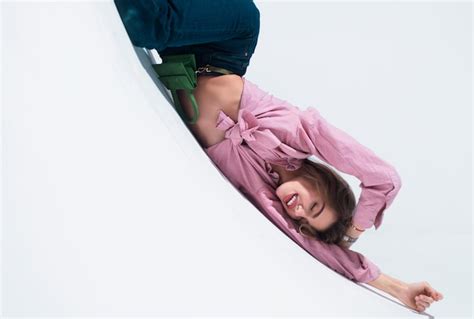 Premium Photo Fashion Woman In Pink Shirt And Jeans Fashion Model