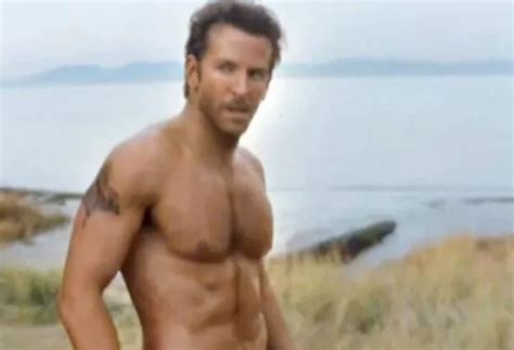Which Male Celeb Has The Best Beach Body Mirror Online