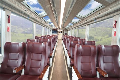 Kereta Panoramic Tawarkan Perjalanan Dengan Sensasi Pemandangan Yang