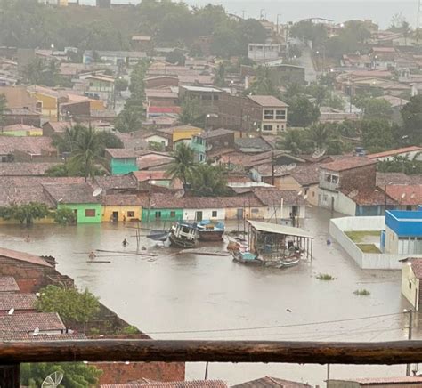 Chuva causa alagamentos e transtornos em Baía Formosa Portal do RN