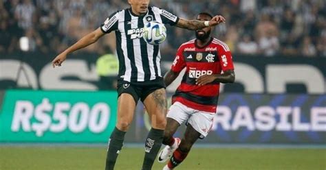 Flamengo x Botafogo onde assistir escalações e horário do jogo do Carioca