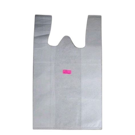 White Plain Non Woven W Cut Bag At Rs 140 Kg Non Woven W Cut Bag In