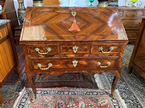 Proantic Bureau Dos d âne Galbé Louis XV époque XVIIIe