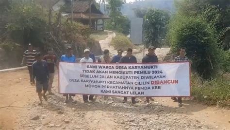 Jalan Rusak Parah Di KBB 12 Tahun Tak Kunjung Diperbaiki Warga Ancam