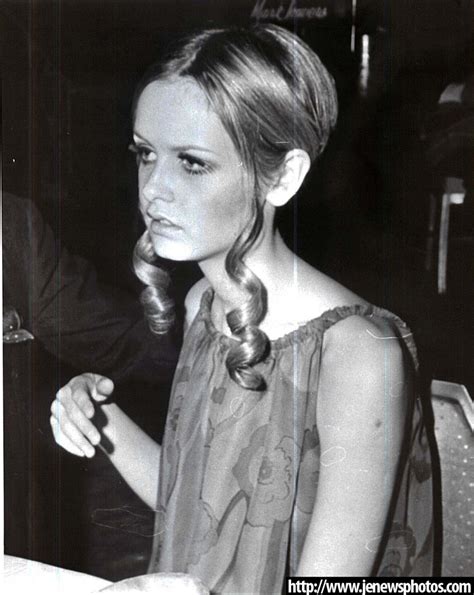 Twiggy Je News Photos