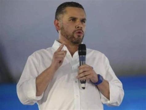 David Chávez reaparece en TikTok asegurando que se encuentra en exilio
