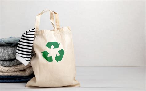 Reciclaje de ropa por qué es tan importante DKV 360