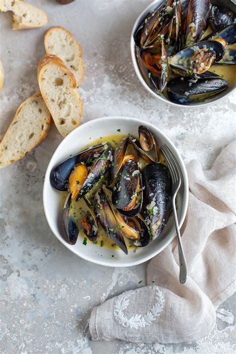Mussels With White Wine Garlic Sauce At Gary Cutts Blog