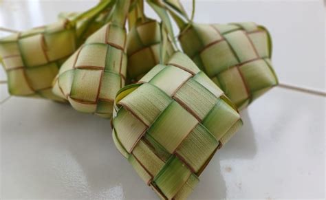 Memahami Tradisi Dan Makna Mendalam Di Balik Lebaran Ketupat Koran