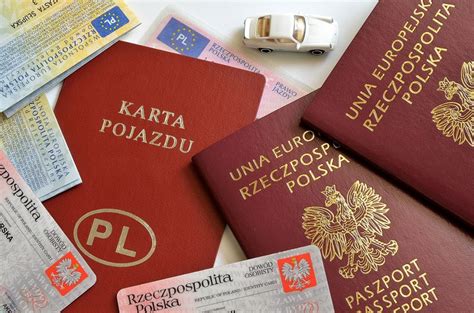 Jakie dokumenty są potrzebne do złomowania samochodu