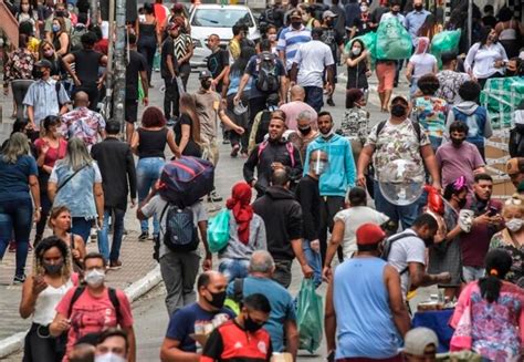 Brasil Tiene 203 Millones De Habitantes Menos De Lo Estimado