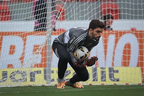 São Paulo anuncia contratação do goleiro Rafael Super Rádio Tupi