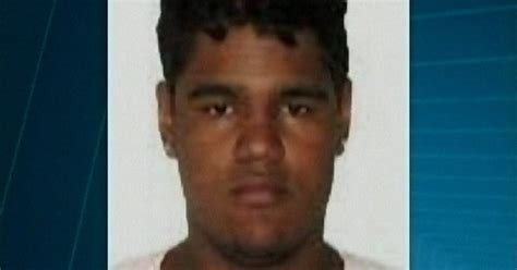 G1 Polícia Civil prende pai e filho suspeitos de matar jovem em