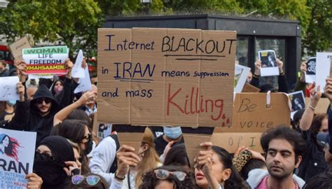 Proteste im Iran Das Regime schlägt zurück