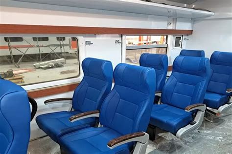 Pt Kai Ganti Kursi Kereta Api Kelas Ekonomi Dengan Yang Baru Netizen