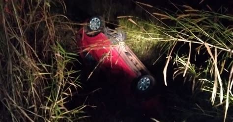 Motorista perde o controle da direção e causa acidente na Marginal do