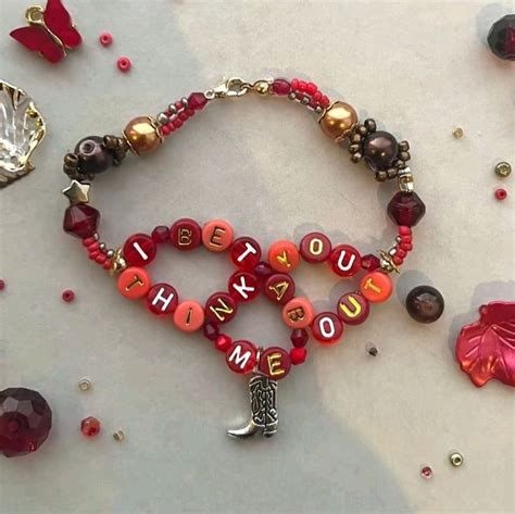 Pin de Juh en Salvamentos rápidos Pulseras bonitas Pulseras Brazaletes