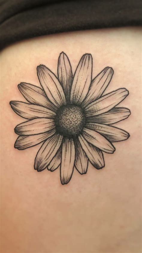 140 Beautiful Daisy Tattoo Designs With Meanings 2022