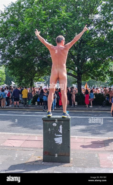 Brighton Uk Th June Hundreds Of Cyclists Take Part In The