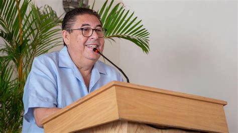 Reconoce Víctor El Wero Mercado a integrantes del magisterio en Cuautla