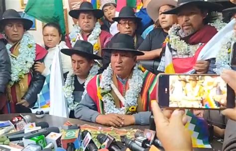 Quispe asume como ejecutivo y toma posesión de la sede de la CSUTCB