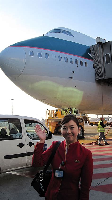 Cathay Pacific Flight Attendant Eden Lo Photos Husband Want Ceo To