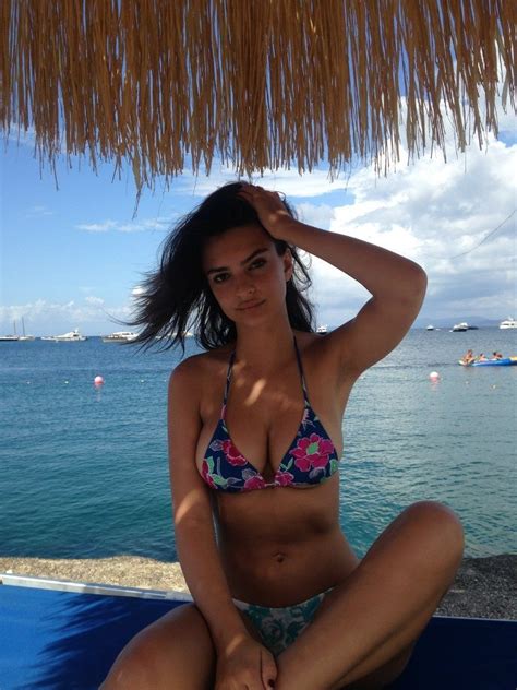 Emily Ratajkowski New Leaked Photos Thefappening