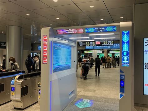 最新テクノロジーが集結 JR大阪駅うめきたエリアの全貌 鉄アナが実際に歩いて探ってみた ラジトピ ラジオ関西トピックス