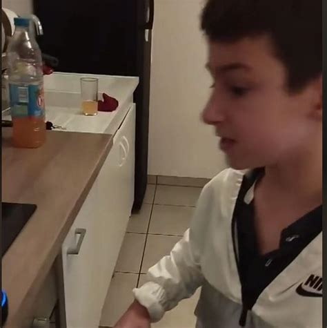 VIDEO Chagrin Damour La Blague De Lassistante Vocale Vexe Un Jeune