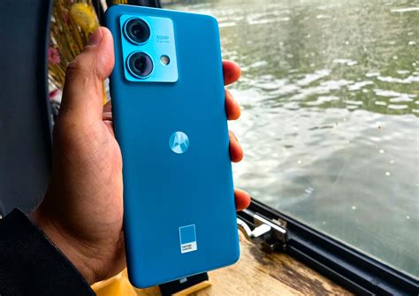 Motorola Presents Four Affordable Smartphones Including The Ambitious